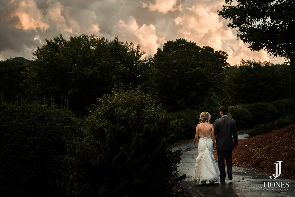 Stunning Mountain Top Cliffs Wedding | J. Jones Photography